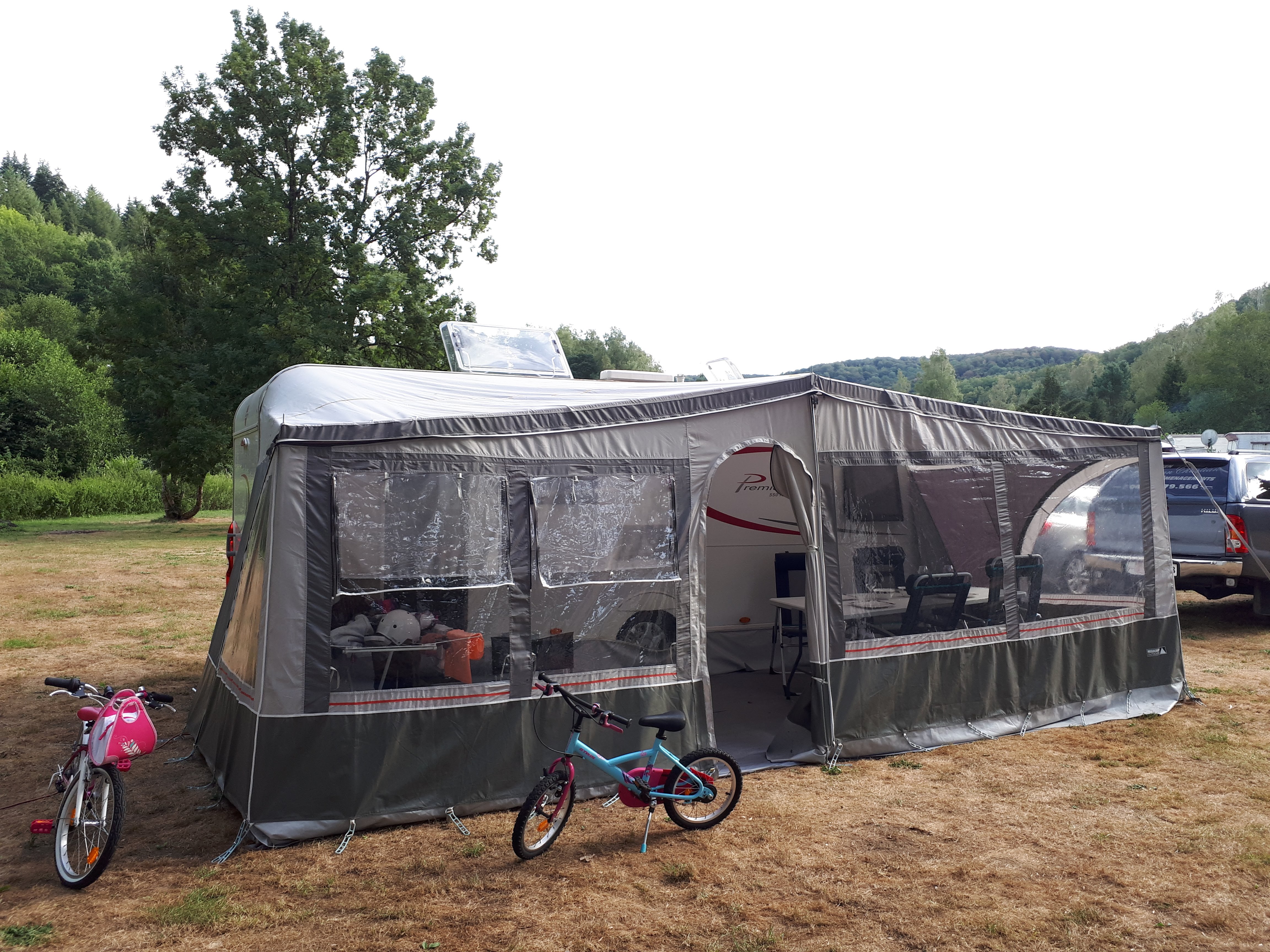 Caravaloc - Location de caravanes tractables - 081/136.636